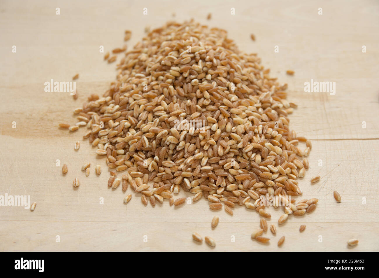 Close up view of Italian organic Spelt on a board Stock Photo - Alamy