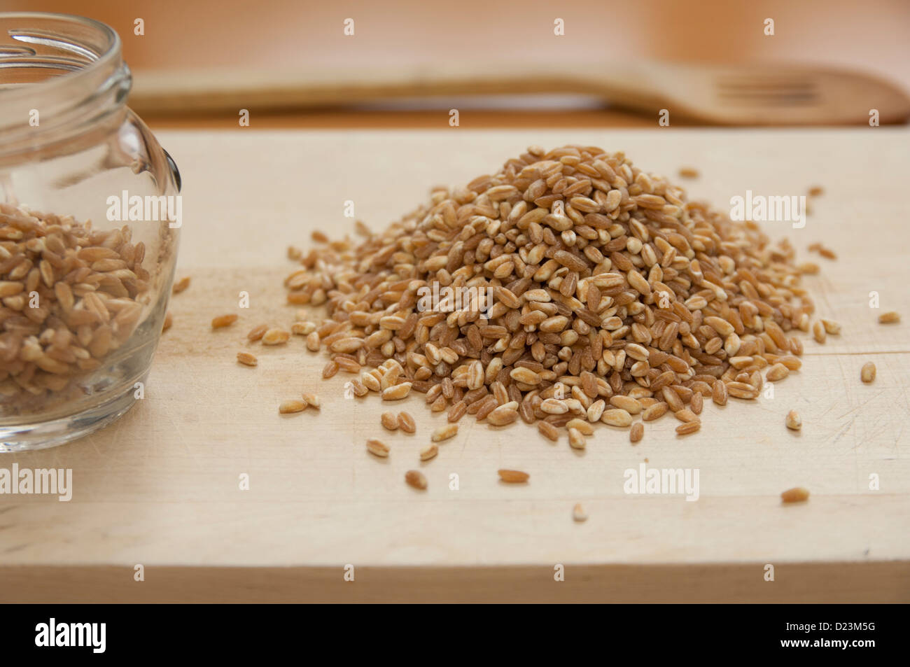 Pearl spelt hi-res stock photography and images - Alamy