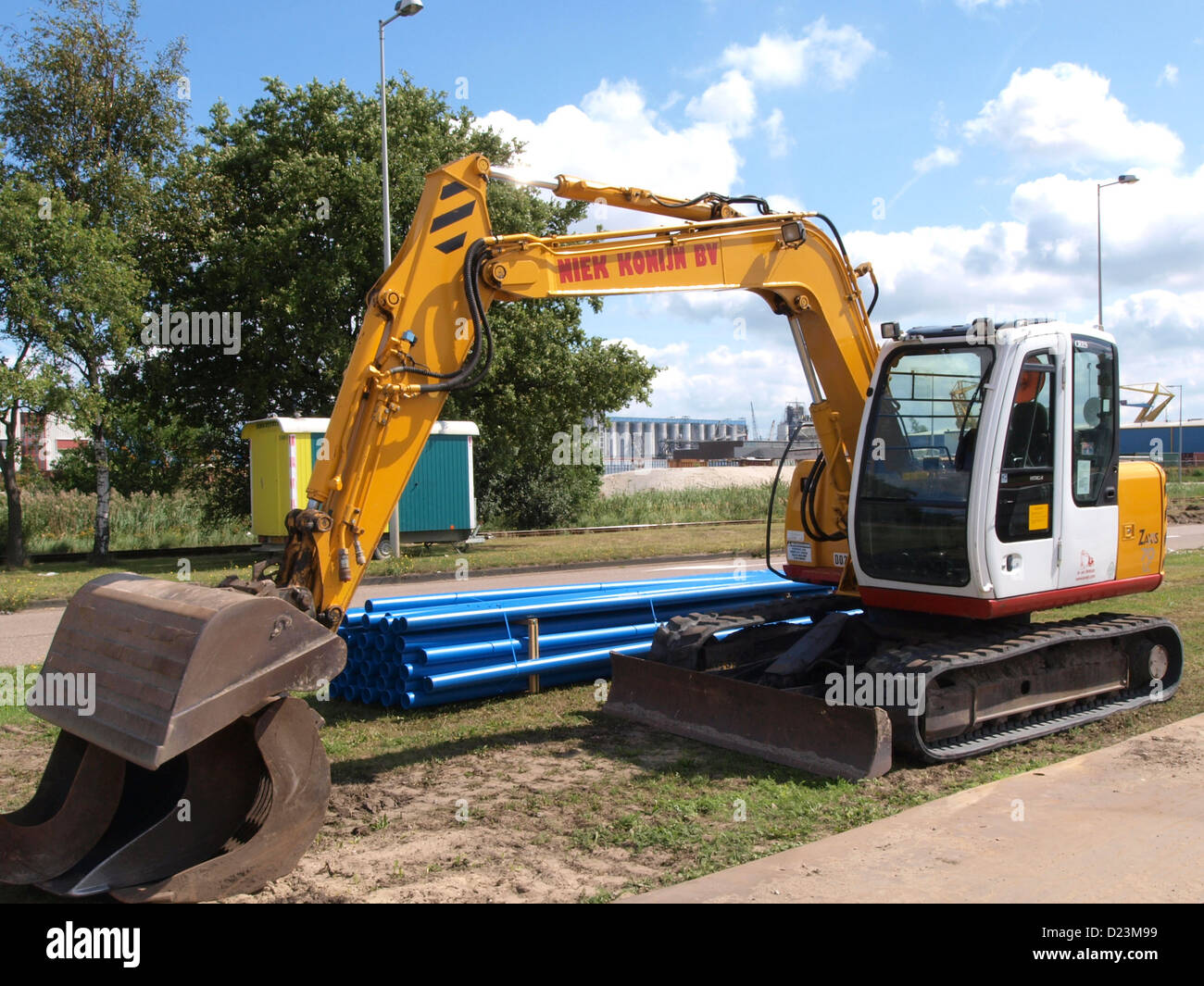construction plant vehicles trucks Stock Photo - Alamy