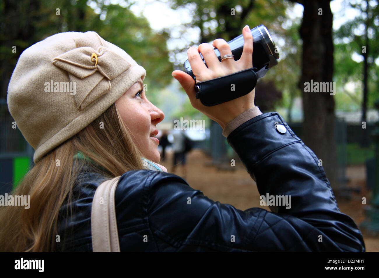 Filming on street hi-res stock photography and images - Alamy
