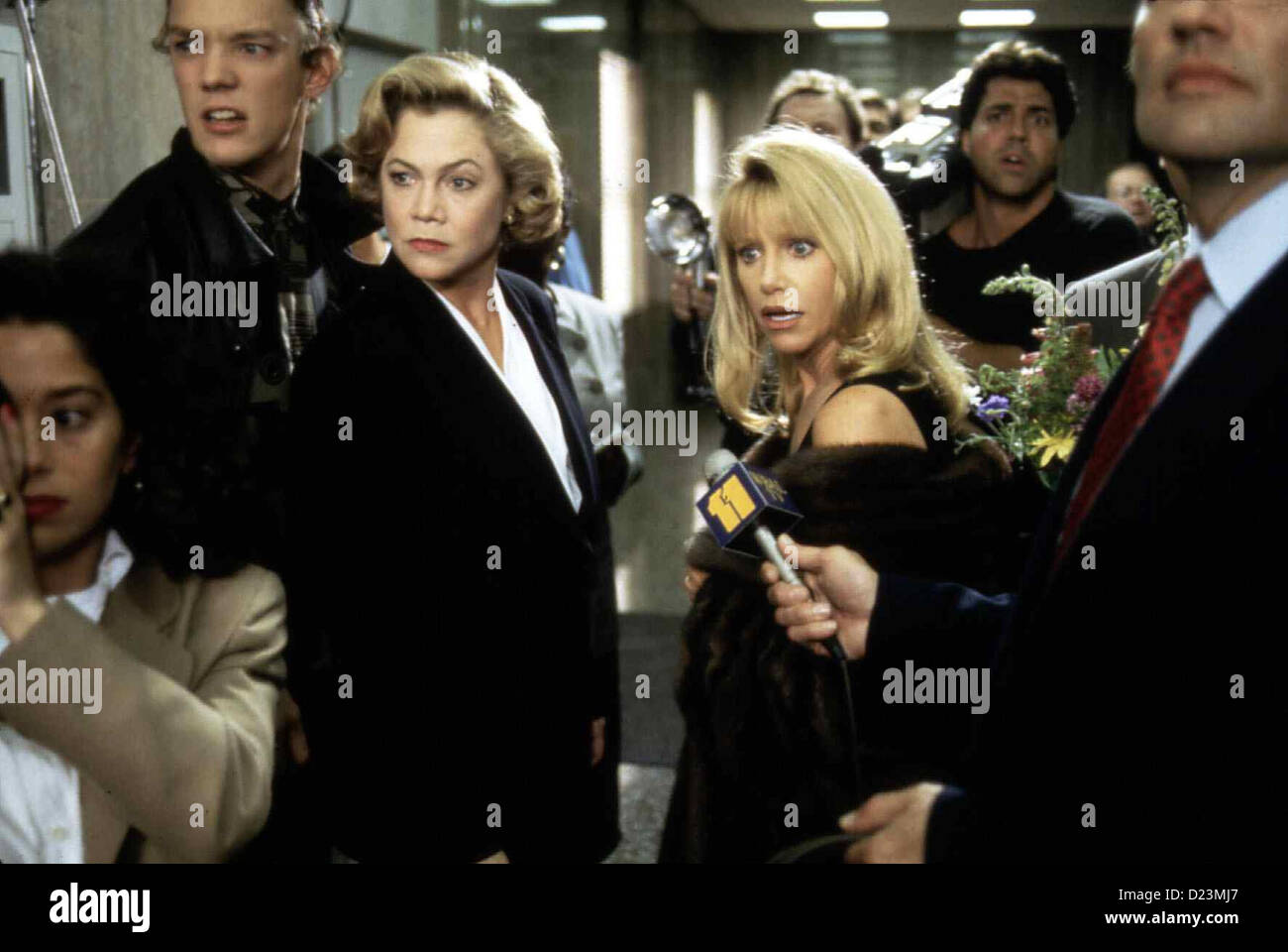 Serial mom kathleen turner hi-res stock photography and images - Alamy