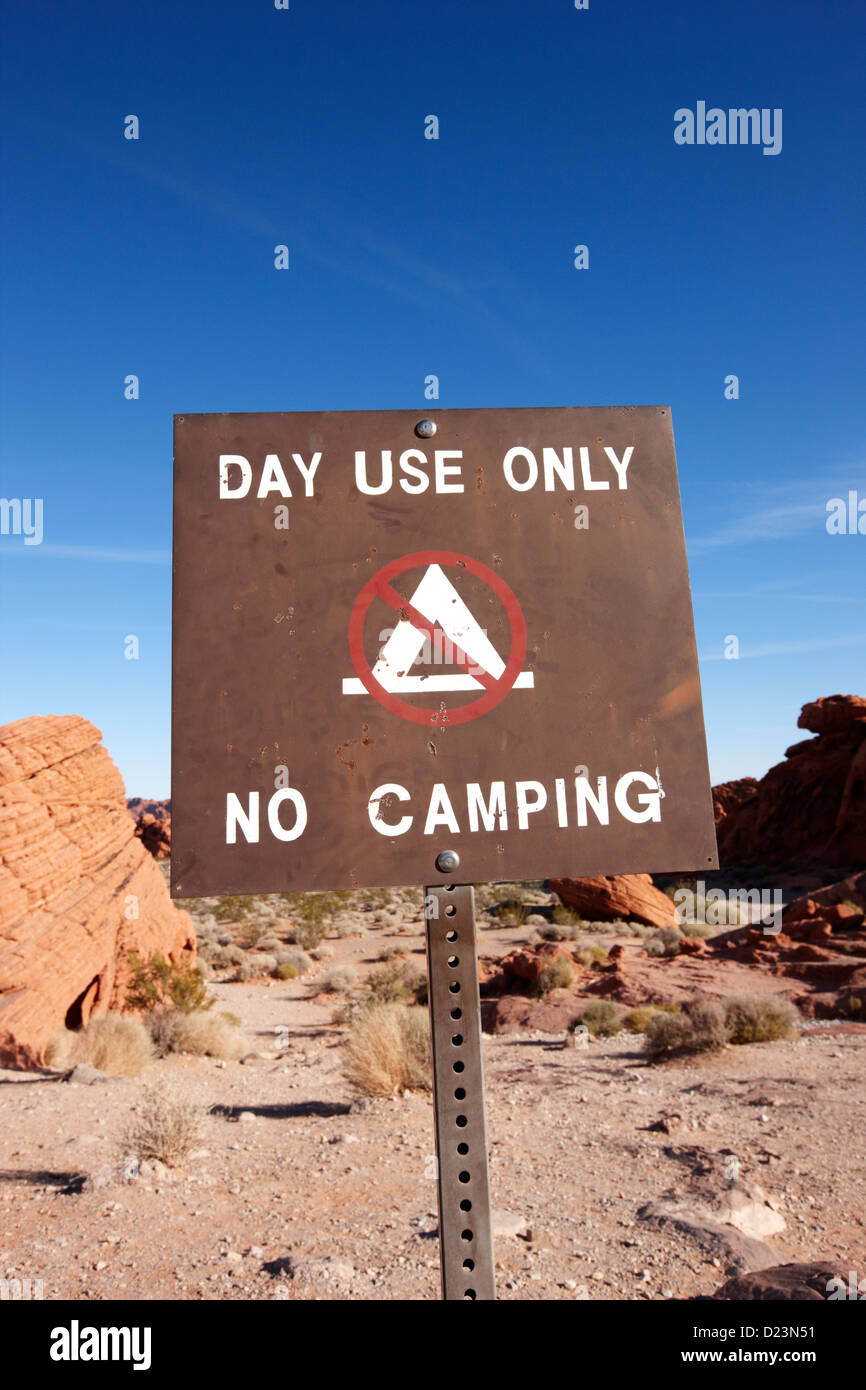 day use only no camping sign in the valley of fire state park nevada ...
