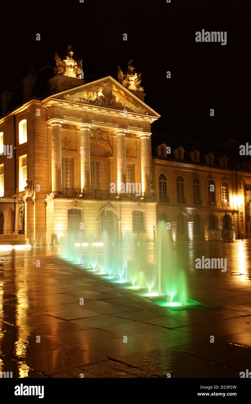 Dijon fountain hi-res stock photography and images - Alamy