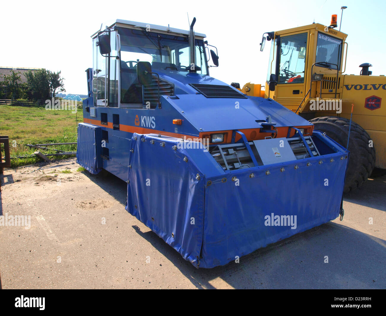 construction plant vehicles trucks Stock Photo - Alamy