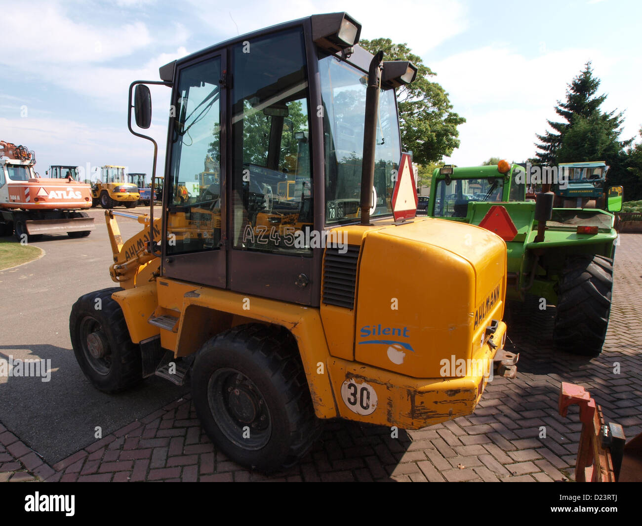construction plant vehicles trucks Stock Photo - Alamy