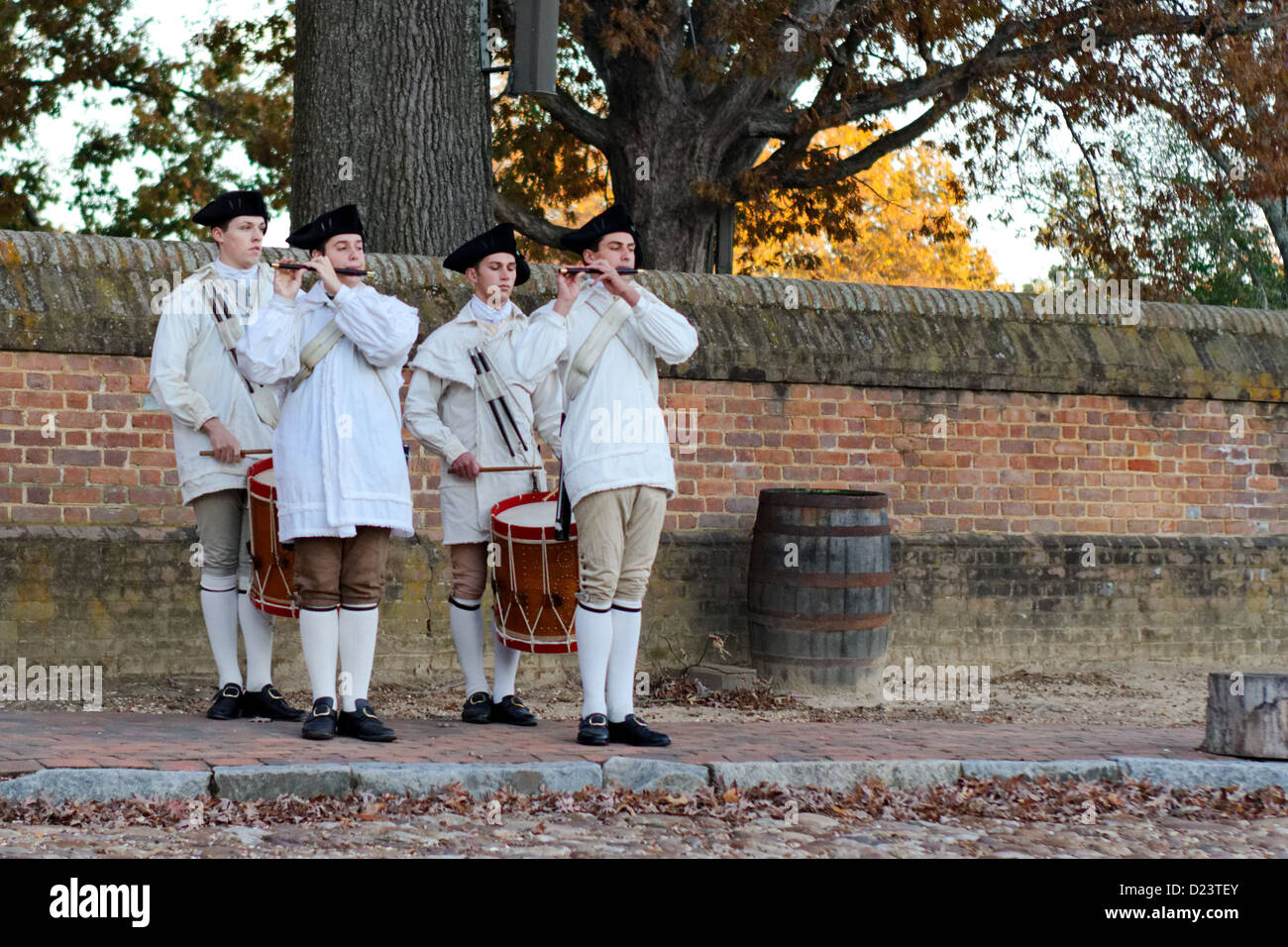 Colonial williamsburg hi-res stock photography and images - Alamy