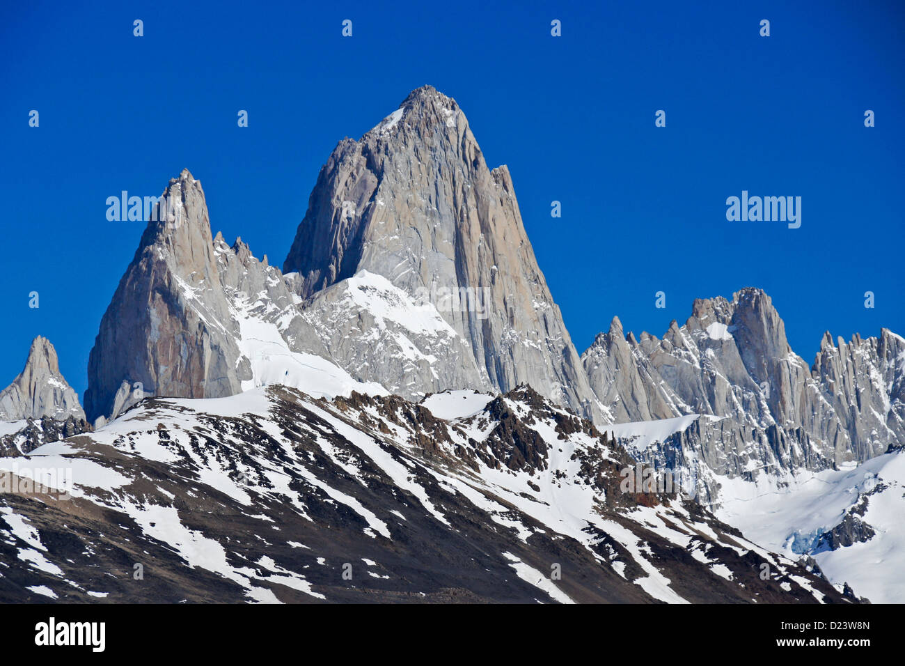 Mt. Fitz Roy and Fitz Roy Range of the Andes, Los Glaciares NP ...