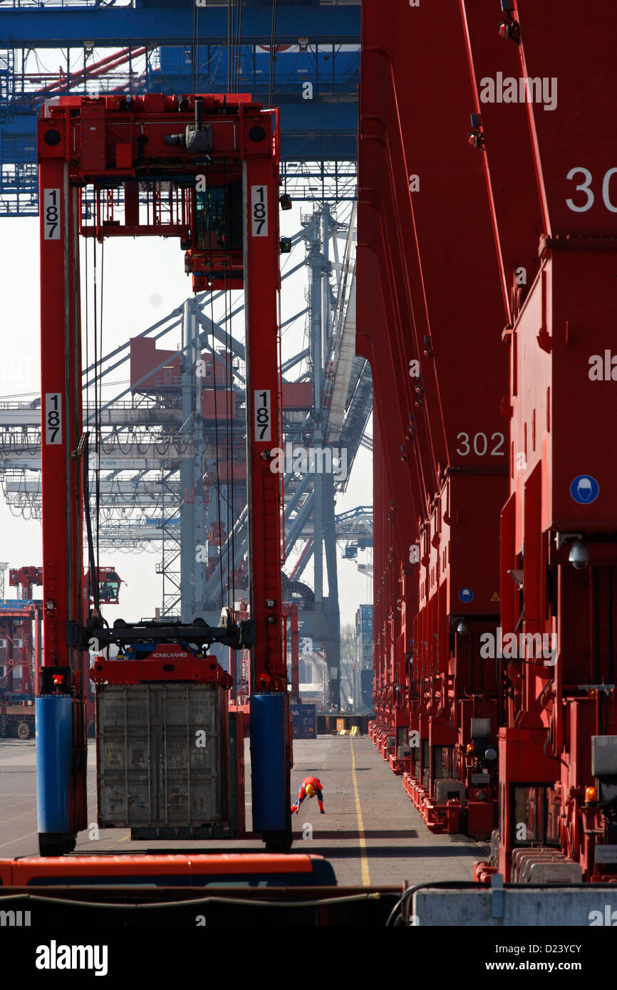 Containerbruecken hi-res stock photography and images - Alamy