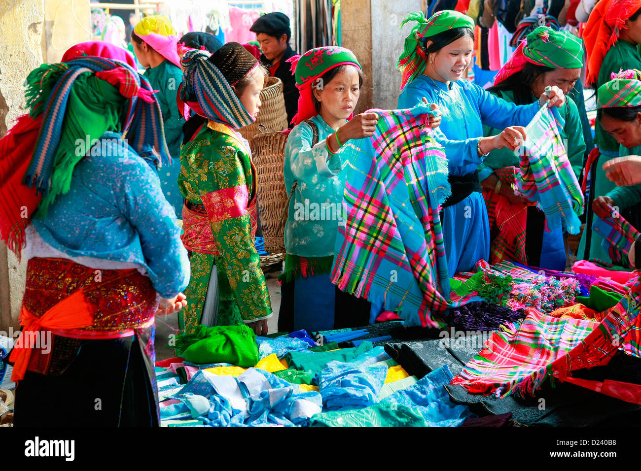 White Hmong tribeswomen at Dong Van market, Ha Giang Province, North ...