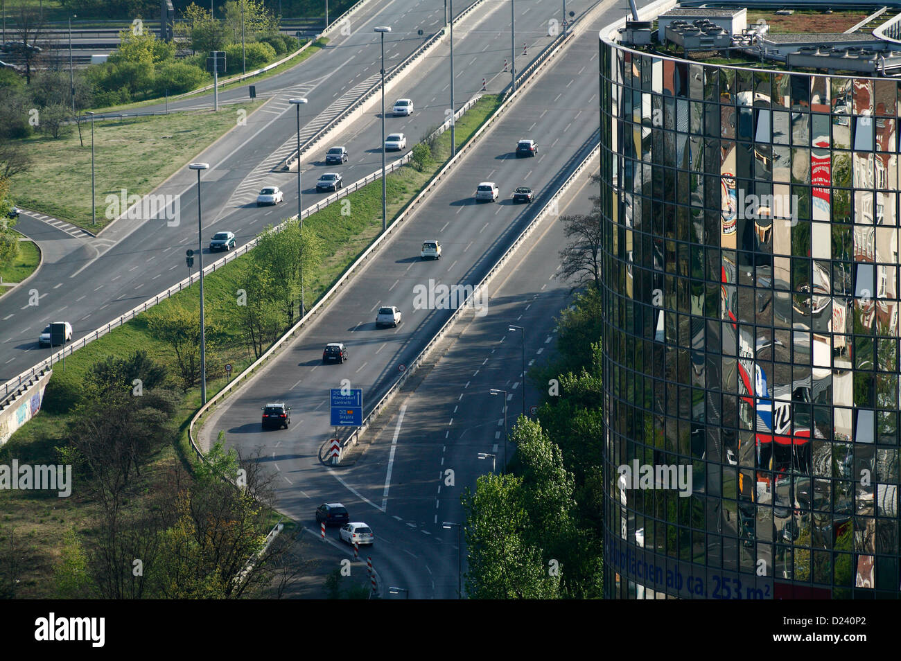 Berlin, Germany, motorway A 100 and Geschaeftsgebaeude in Schoeneberg ...