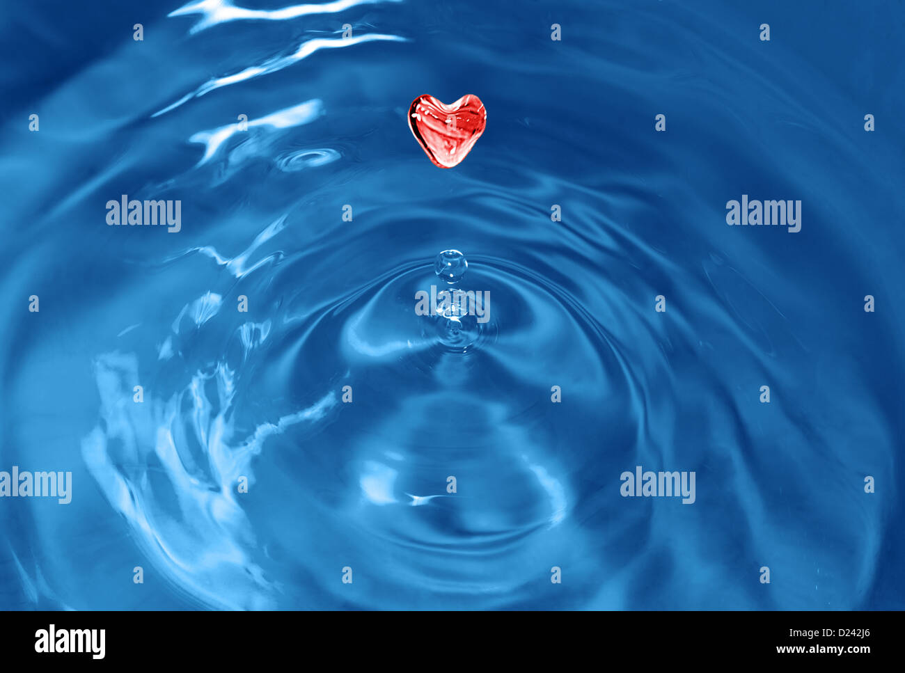 Heart water splash hi-res stock photography and images - Alamy