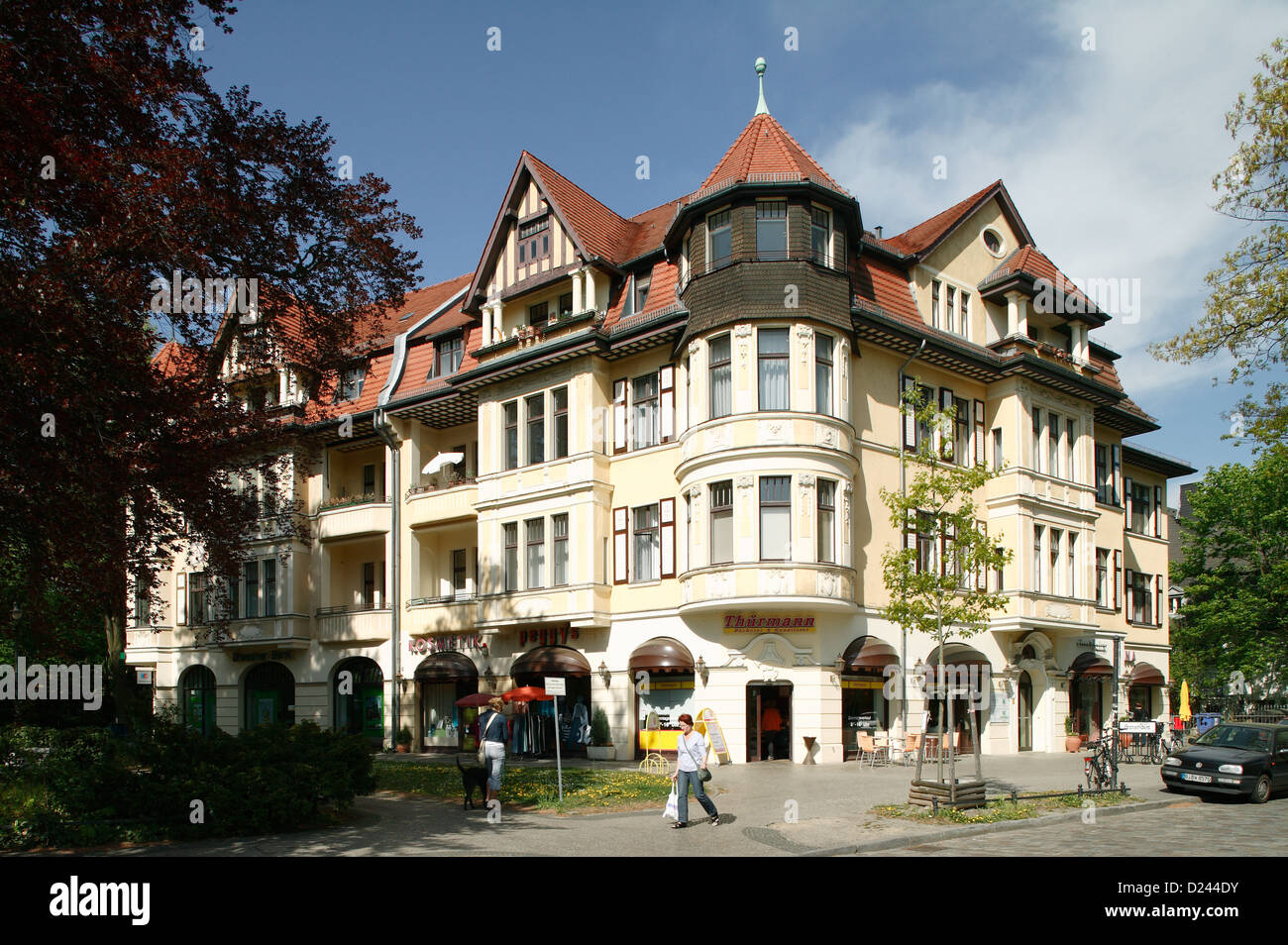 Buy buildings hi-res stock photography and images - Alamy