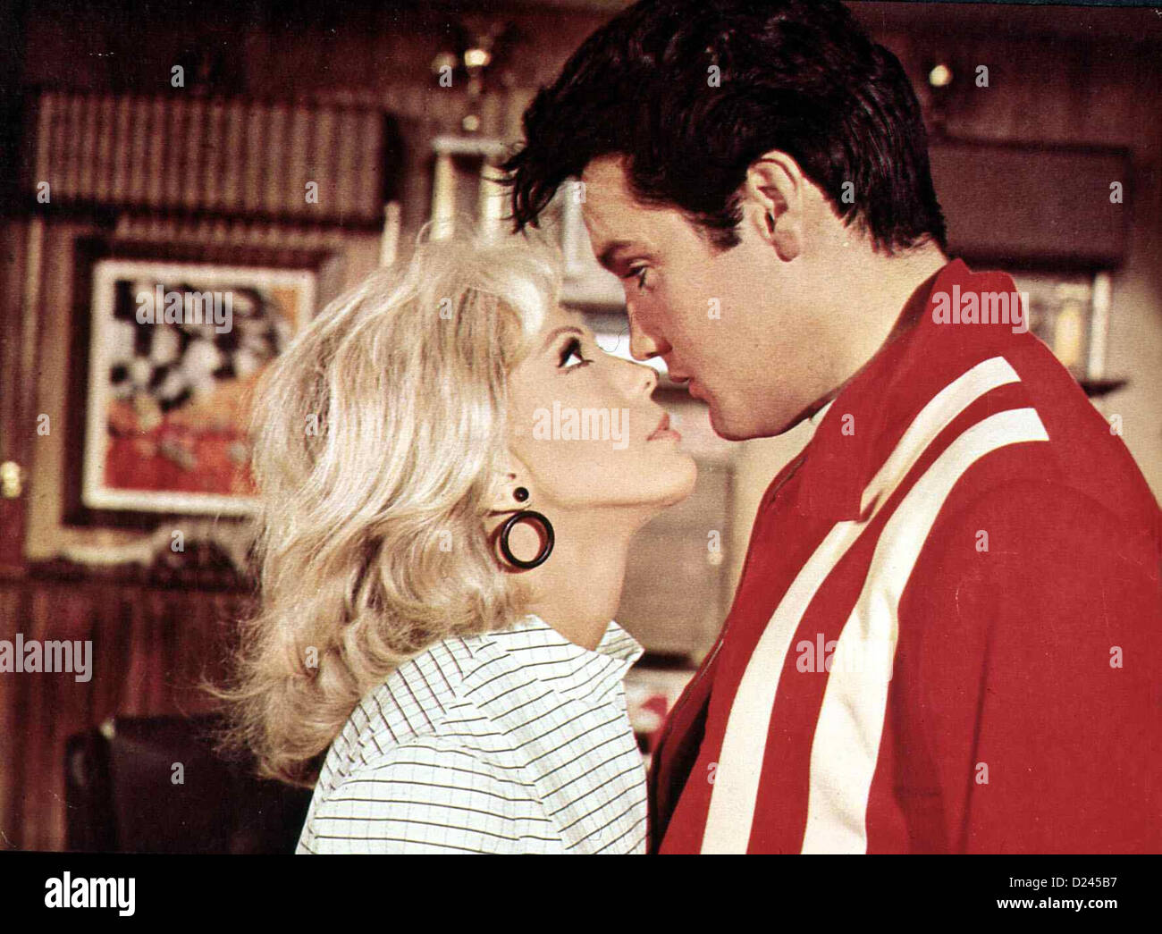 Speedway Speedway Nancy Sinatra, Elvis Presley Auch sonst sorgt Susan ...