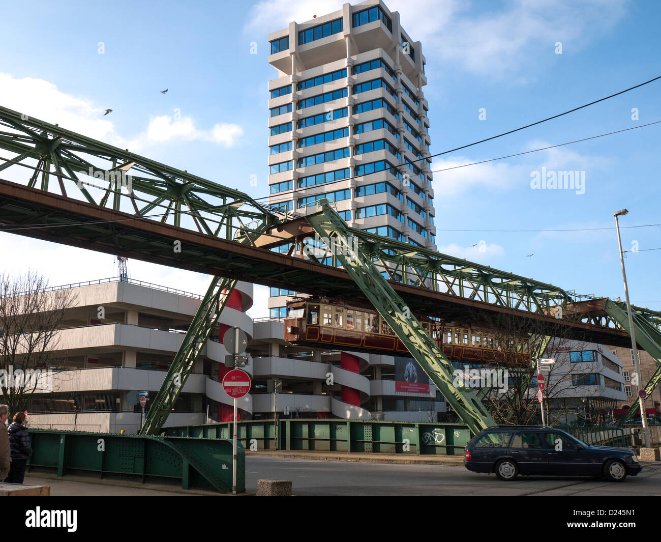 Monorail "Die Schwebebahn" in Wuppertal, Germany Stock Photo - Alamy