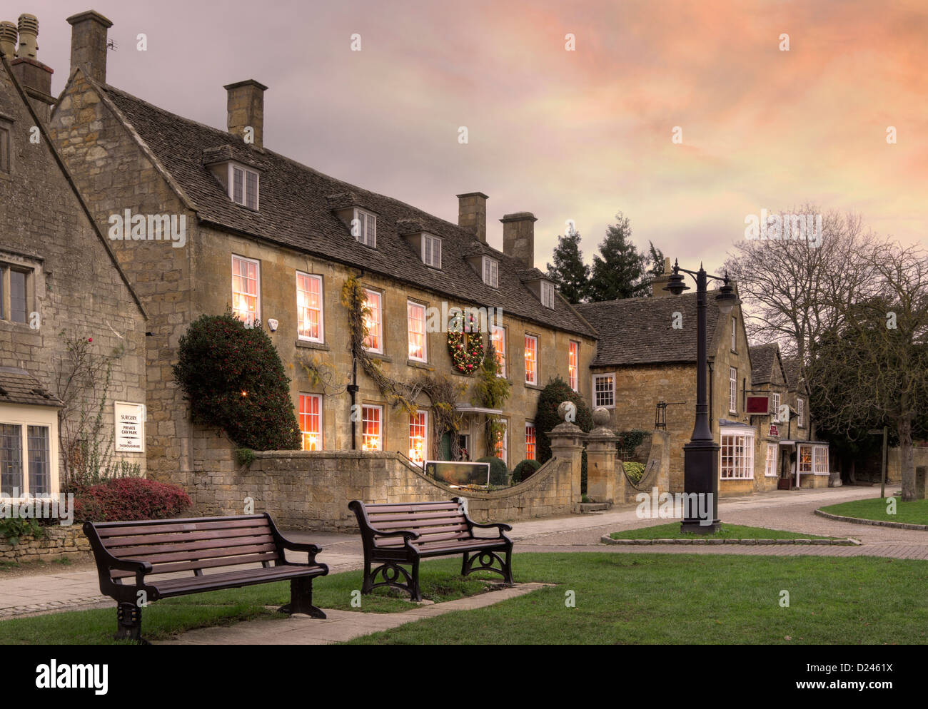 Broadway cotswolds town hi-res stock photography and images - Alamy