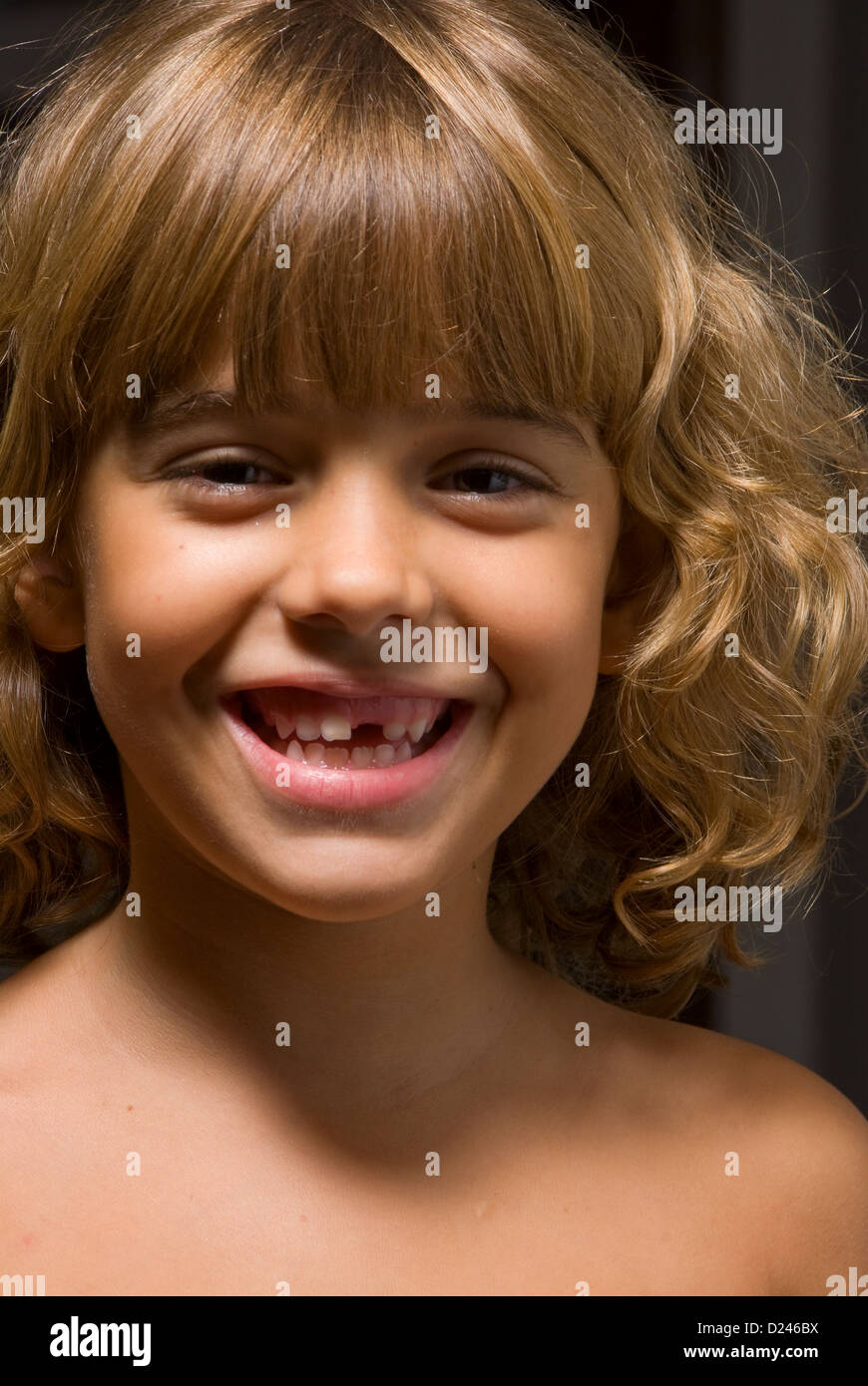 Toothless girl hi-res stock photography and images - Alamy