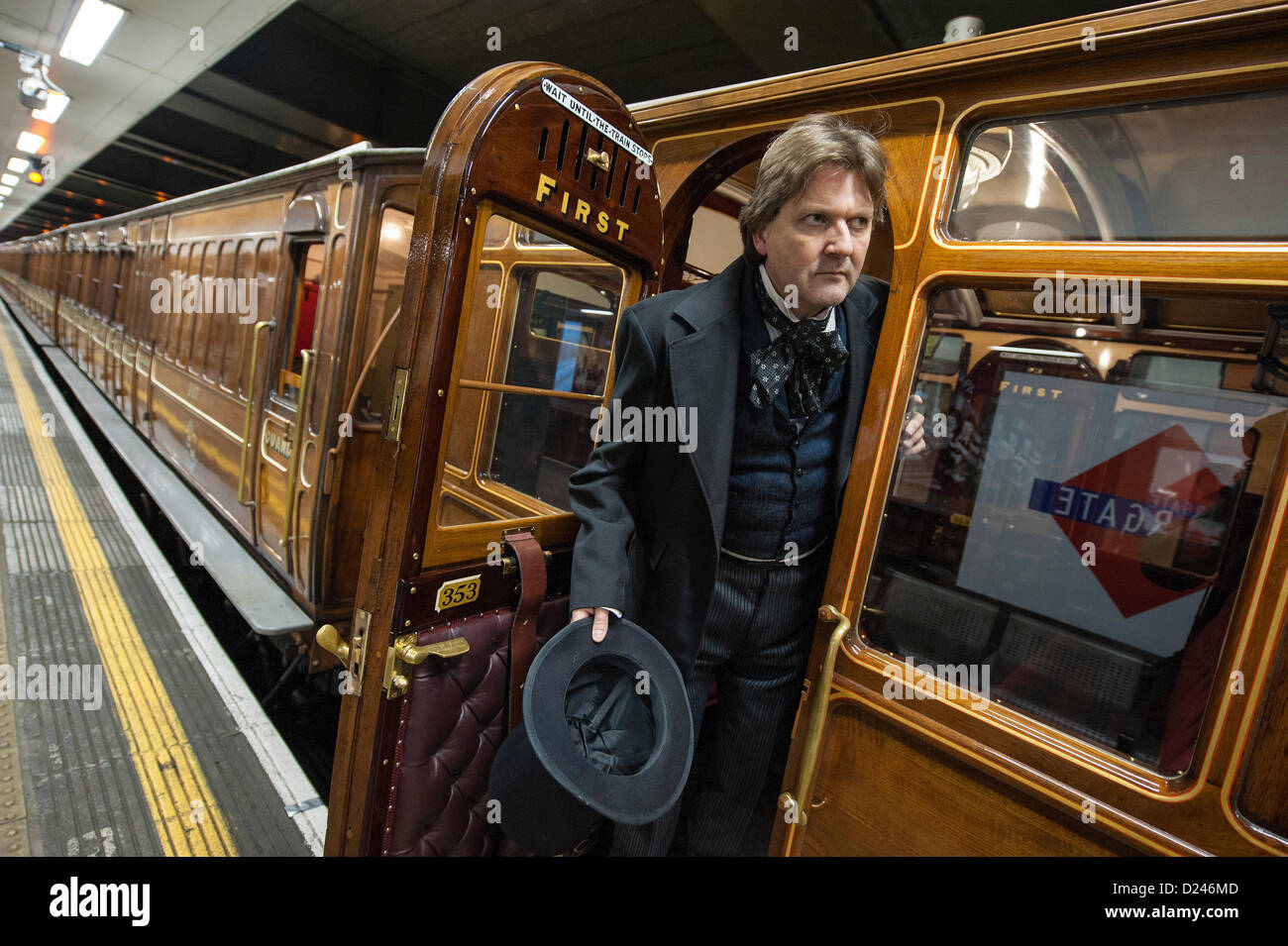 Victorian london underground carriages hi-res stock photography and ...