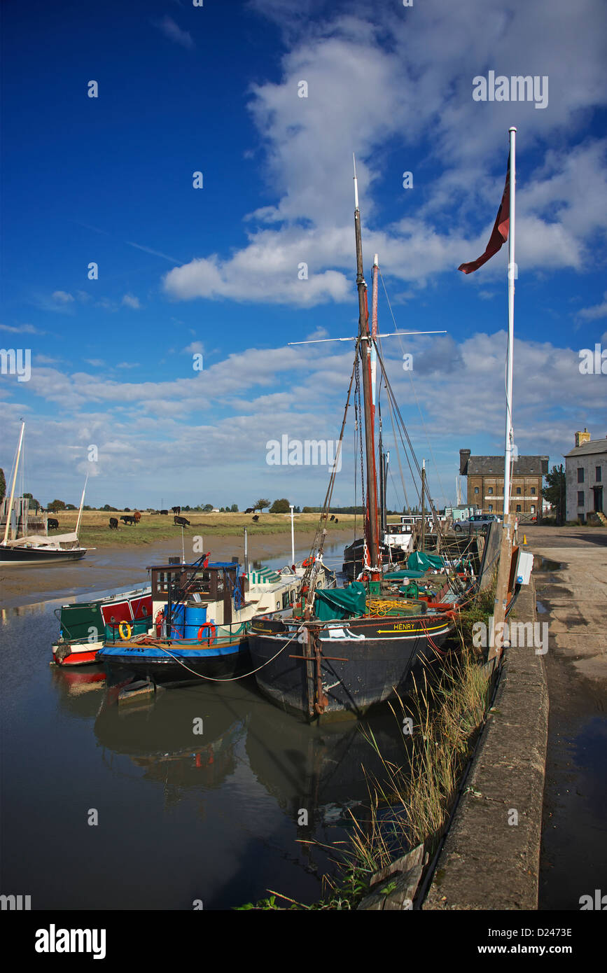 Faversham Kent River Harbour Harbor UK Stock Photo - Alamy