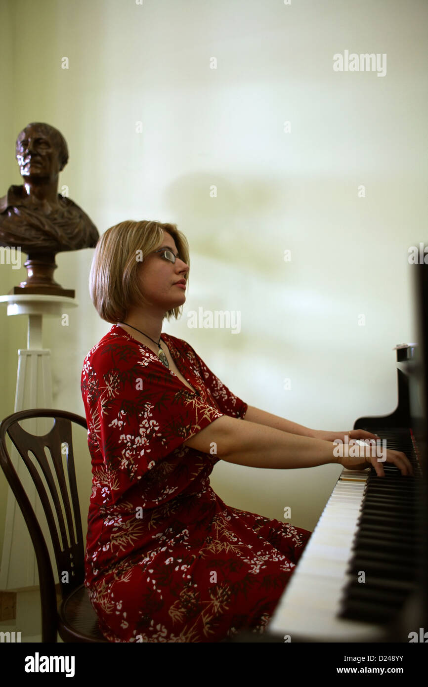 Polish classical music hi-res stock photography and images - Alamy