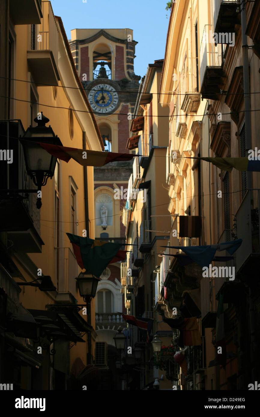 Street scene in Italy Stock Photo - Alamy