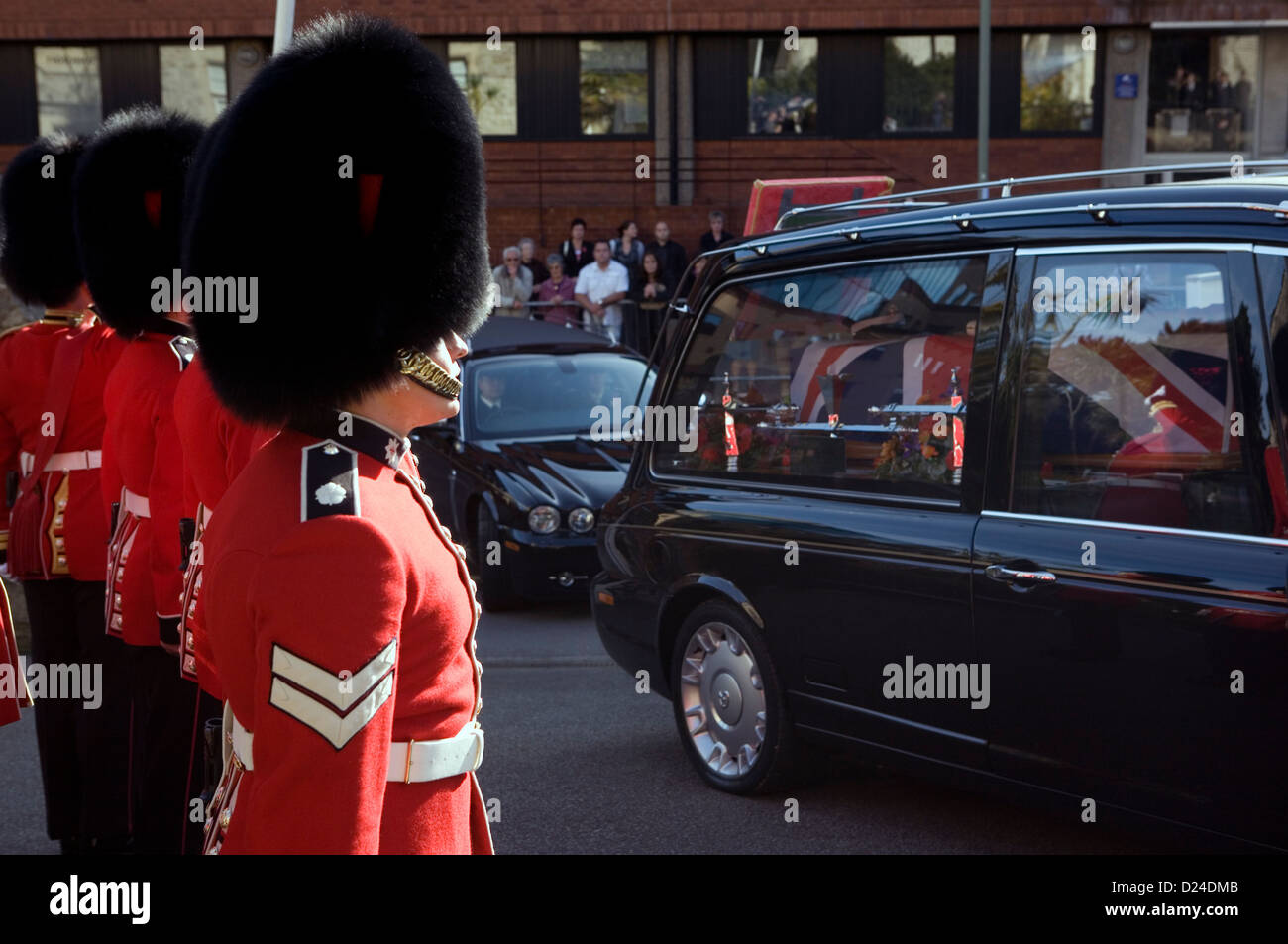 British army ceremonial hi-res stock photography and images - Alamy