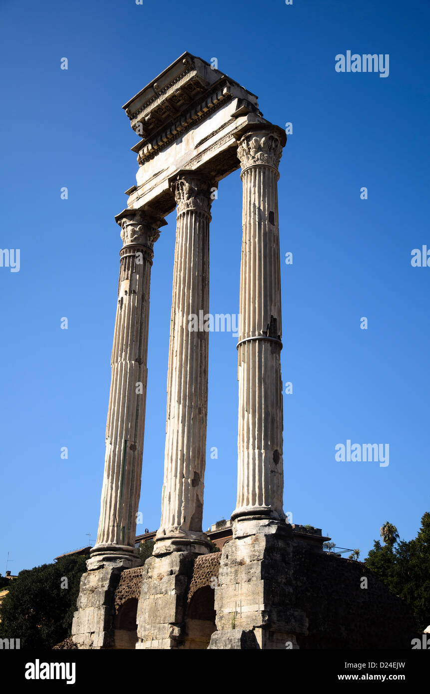 Roman templum hi-res stock photography and images - Alamy