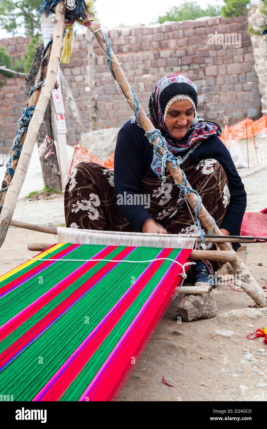 Rug making hi-res stock photography and images - Alamy