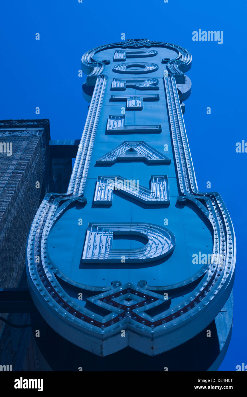 PORTLAND SIGN SCHNITZER AUDITORIUM BROADWAY DOWNTOWN PORTLAND OREGON ...