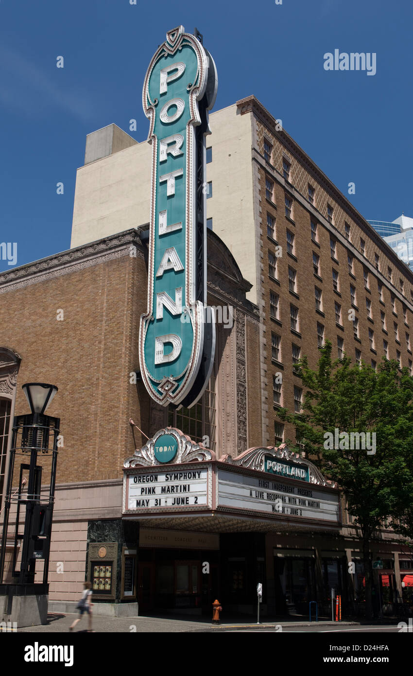 PORTLAND SIGN SCHNITZER AUDITORIUM BROADWAY DOWNTOWN PORTLAND OREGON ...