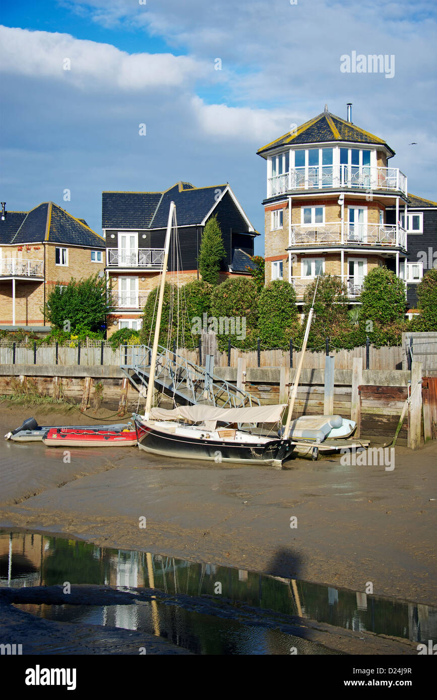 Faversham harbour hi-res stock photography and images - Alamy