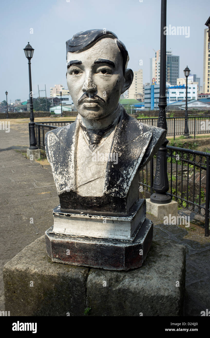 Jose rizal statue hi-res stock photography and images - Alamy