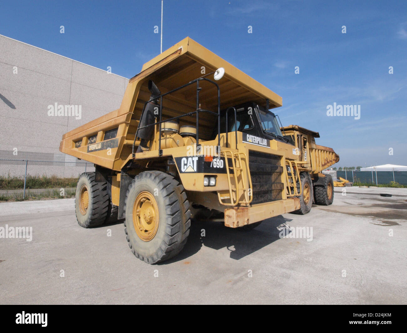 construction plant vehicles trucks Stock Photo - Alamy