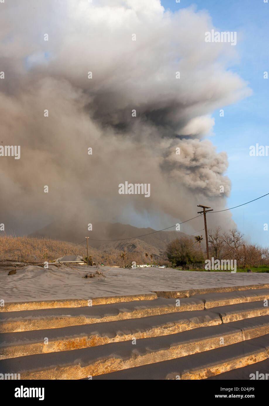 Volcanic Eruption In Tavurvur Volcano, Rabaul, New Britain Island ...