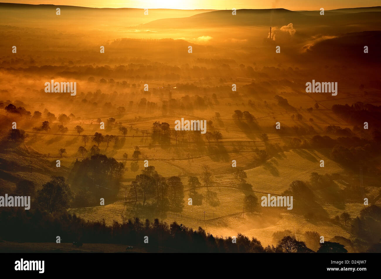 Castleton Hope Valley in Mist Derbyshire Peak District Stock Photo - Alamy