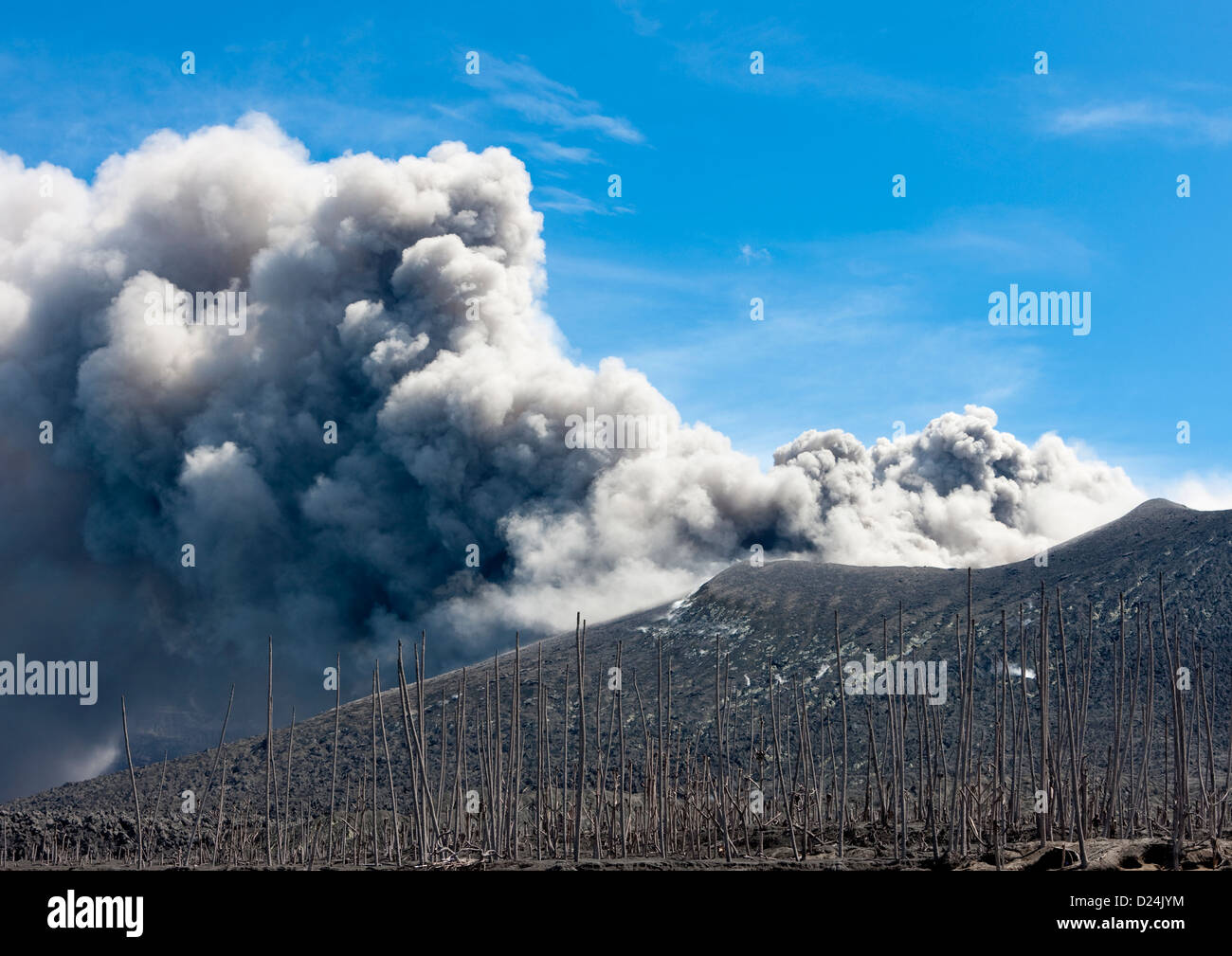 Volcanic Eruption In Tavurvur Volcano, Rabaul, New Britain Island ...