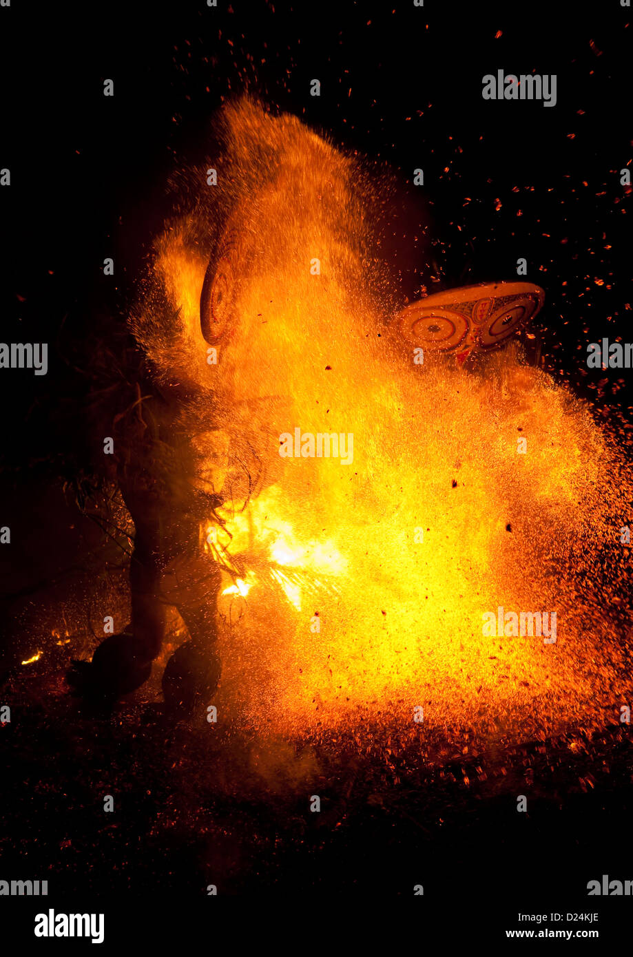 Baining fire dancer hi-res stock photography and images - Alamy