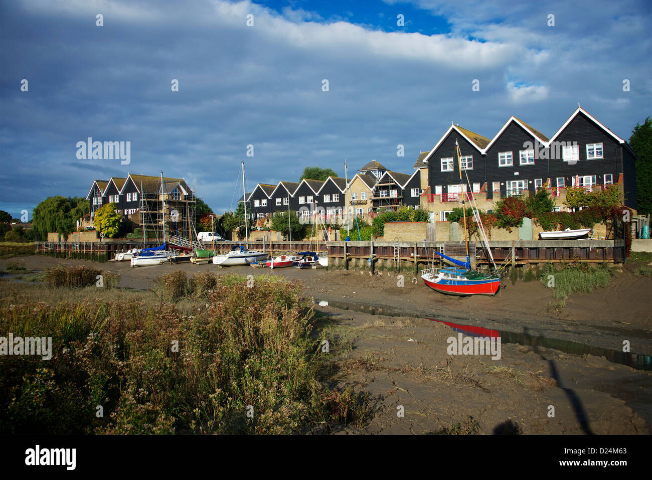 Faversham Kent River Harbour Harbor UK Stock Photo - Alamy