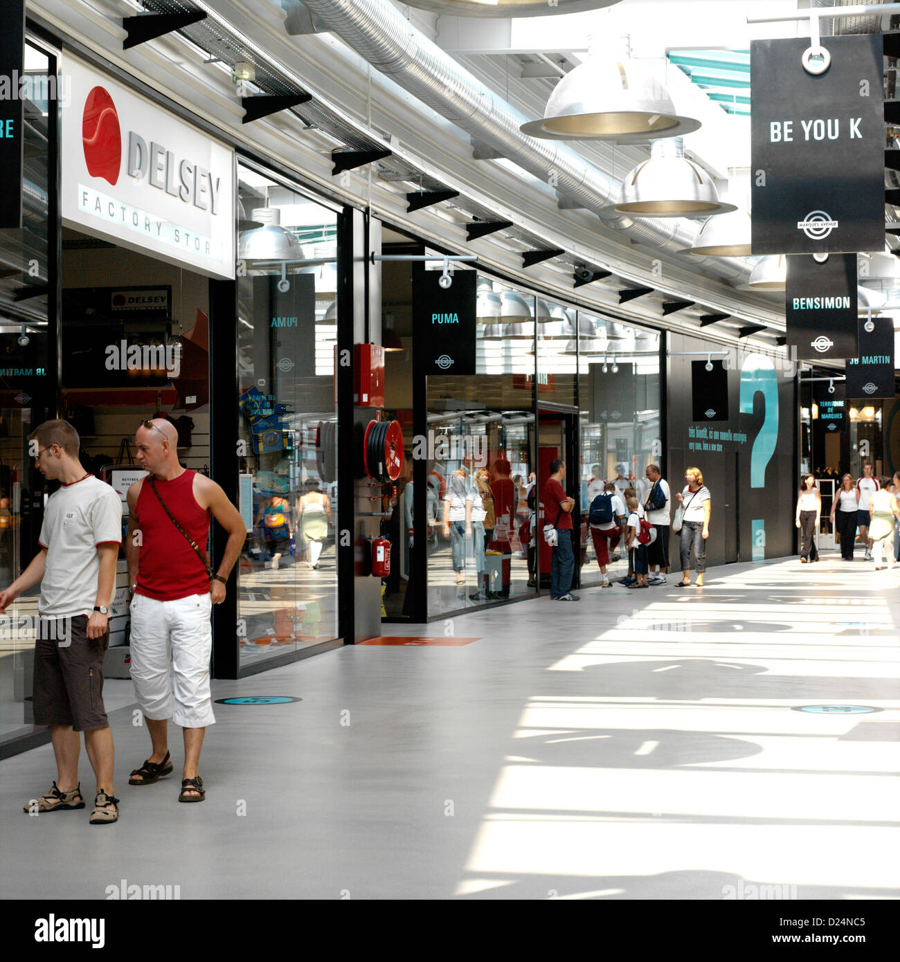 Coquelles store hi-res stock photography and images - Alamy