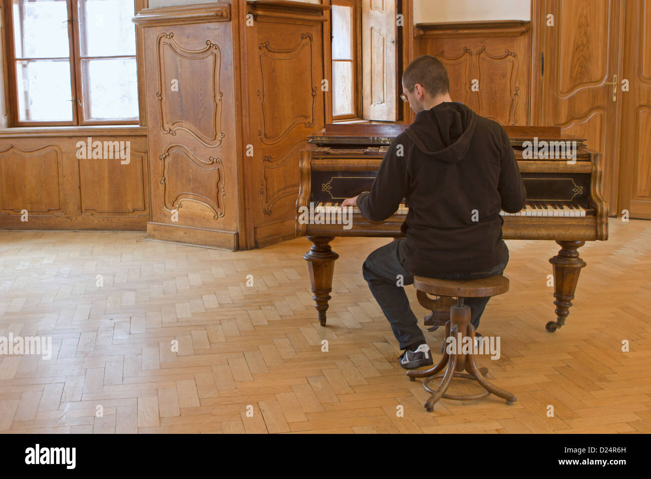 Player Piano Stock Photos & Player Piano Stock Images - Alamy