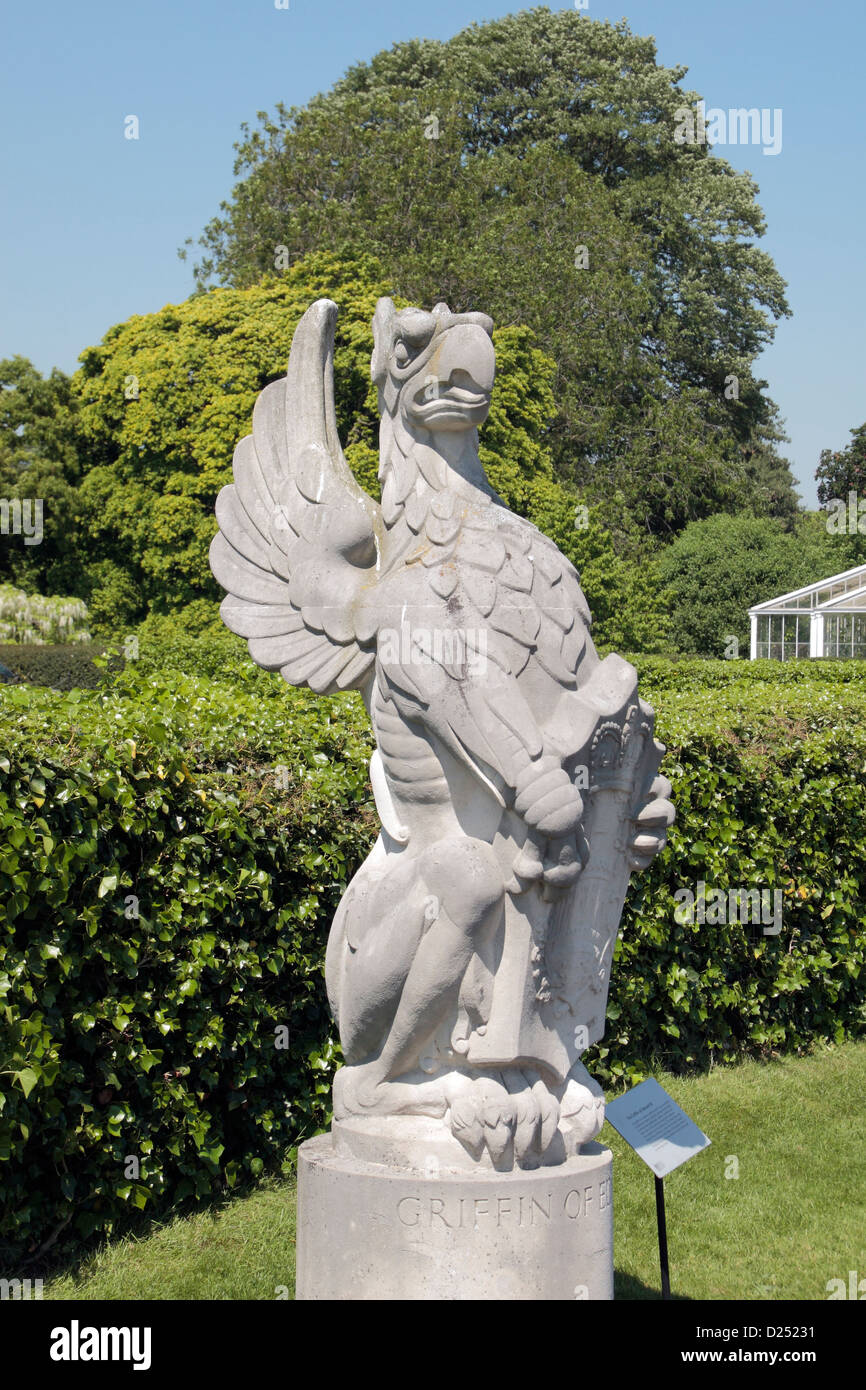 The Black Bull of Clarence sculpture in The Royal Botanic Gardens, Kew ...