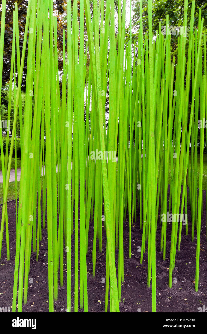 Bright green line garden design at the Tallinn Flower Festival in ...