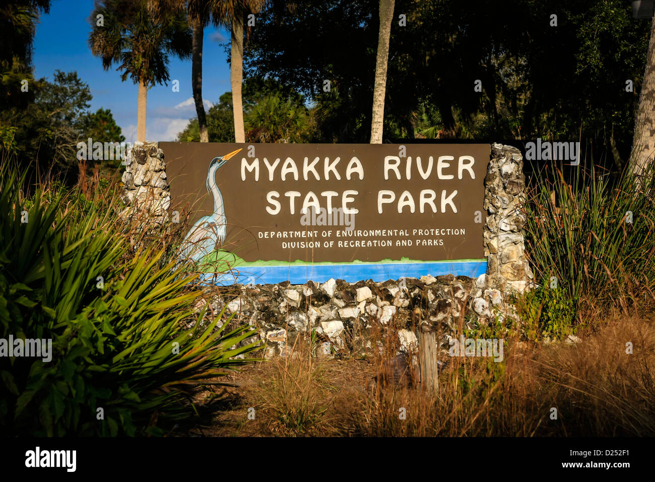 Myakka River State Park (Florida) Entrance sign Stock Photo - Alamy