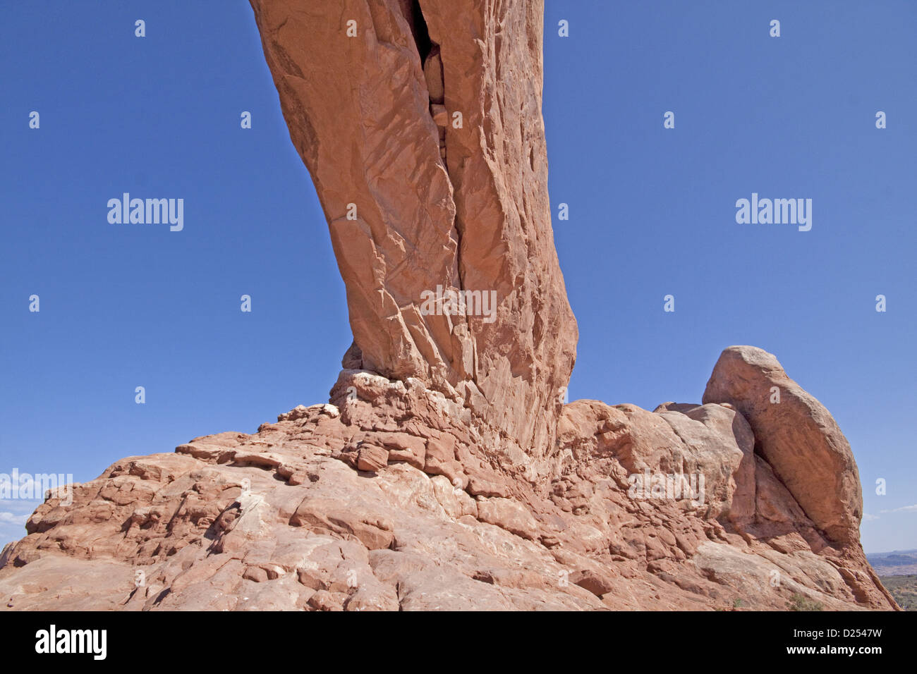 Looking up arch North Window Arches National Park These arches are made ...
