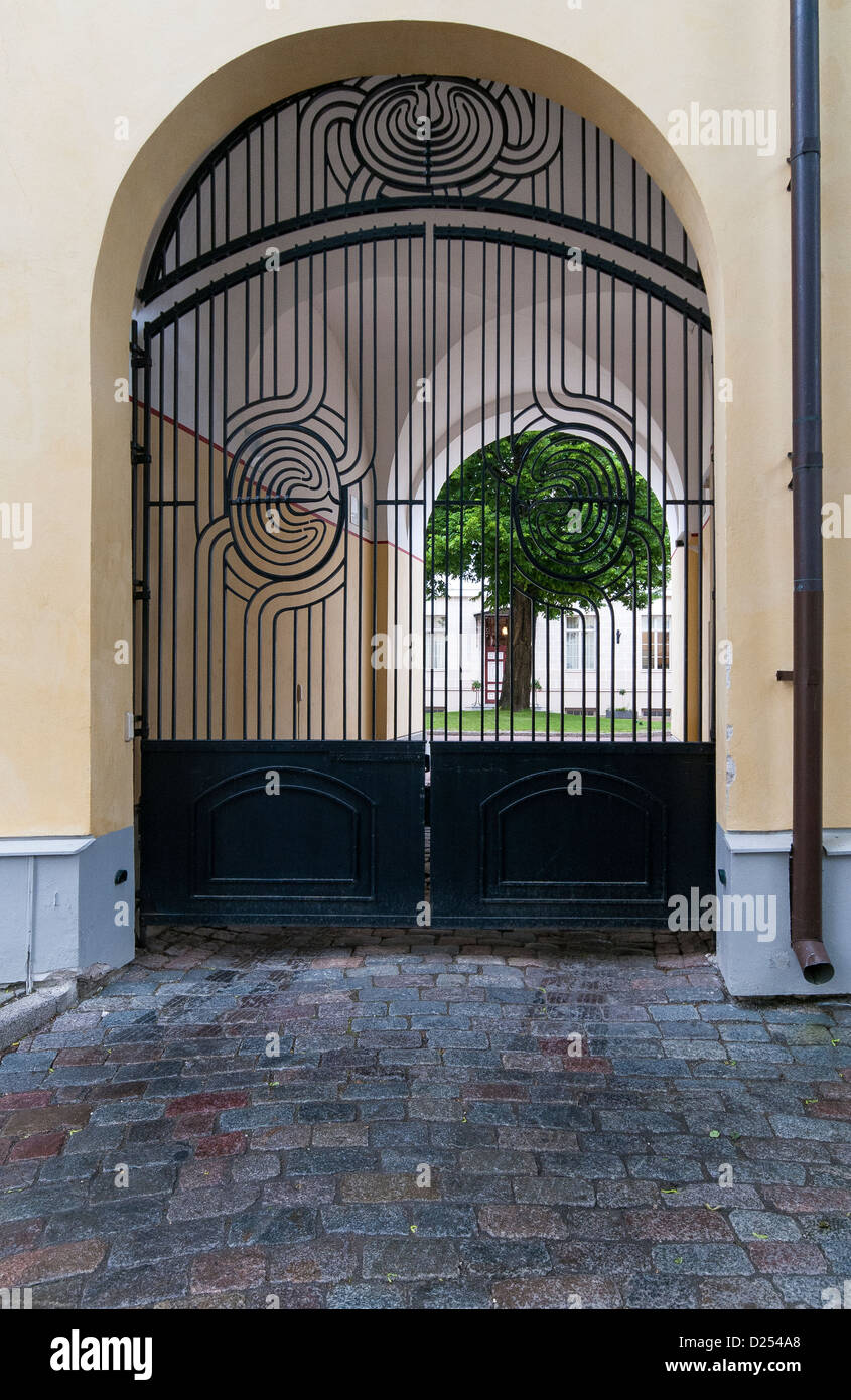 Town gate design hi-res stock photography and images - Alamy