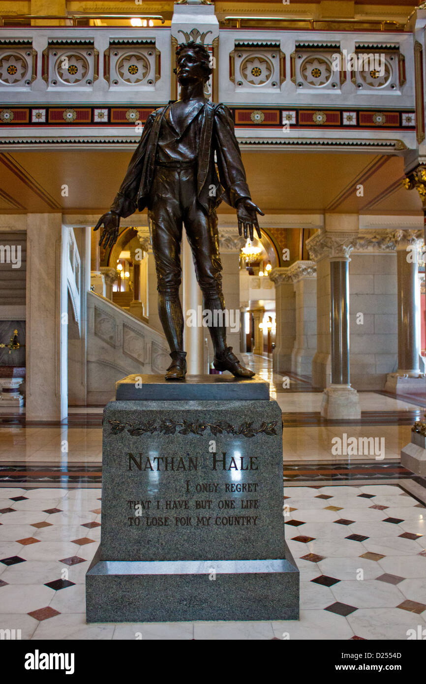 Nathan Hale Statue Stock Photo - Alamy Nathan Hale Statue Stock Photo - Alamy
