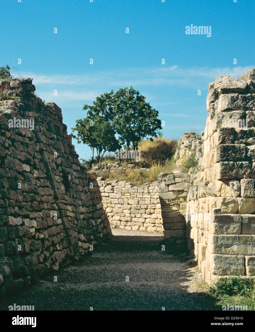 Walls of ancient troy hi-res stock photography and images - Alamy