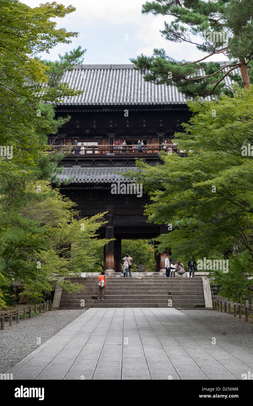 The Sanmon Entrance Gate to Nanzenji Temple, Kyoto Japan Stock Photo ...