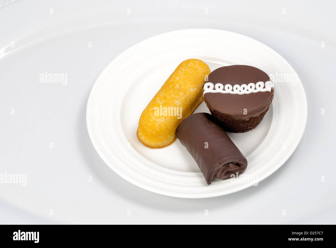 Snacks cakes hi-res stock photography and images - Alamy