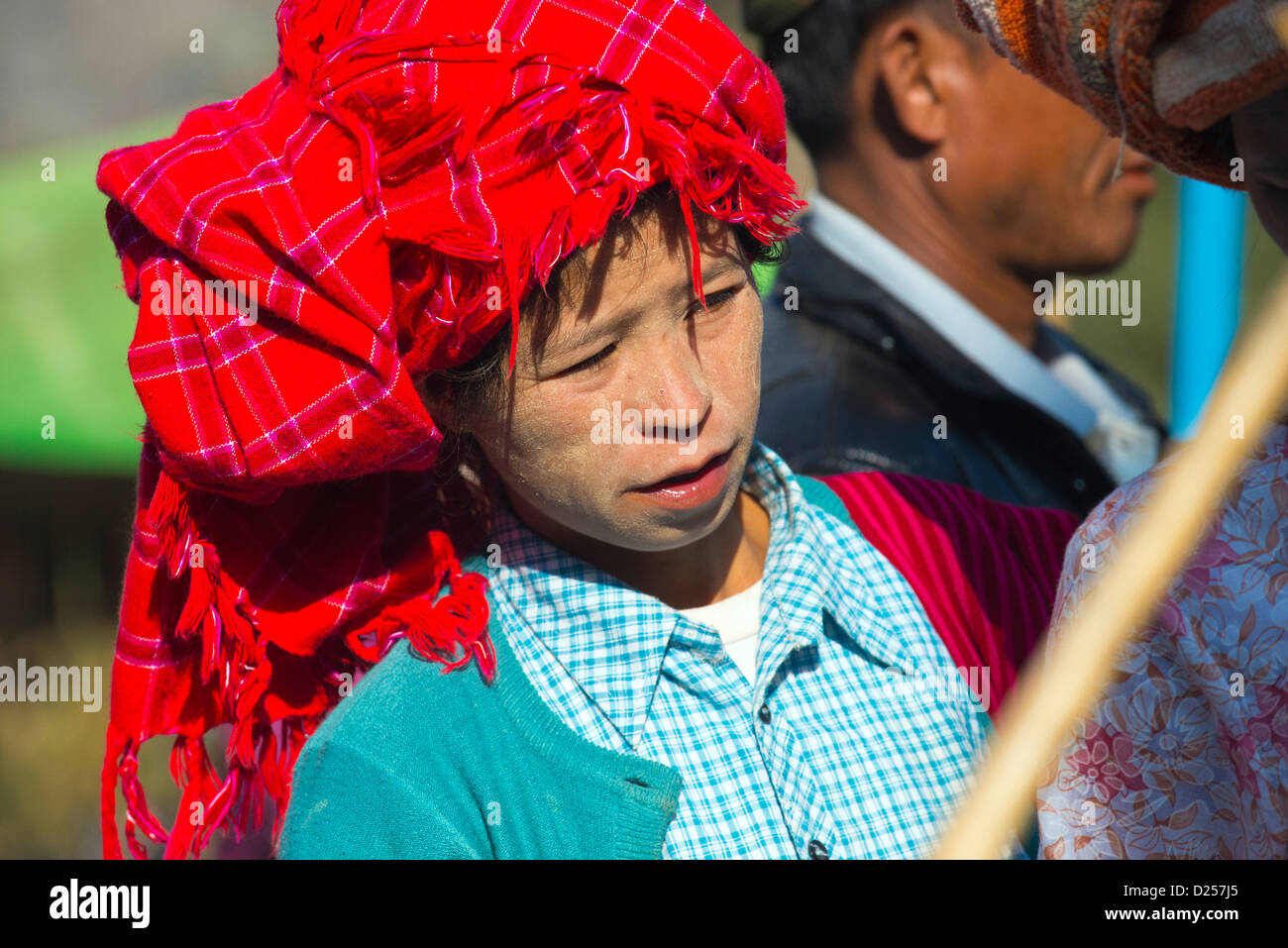 Pao tribe people go to market in inle, Myanmar, Burma Stock Photo - Alamy