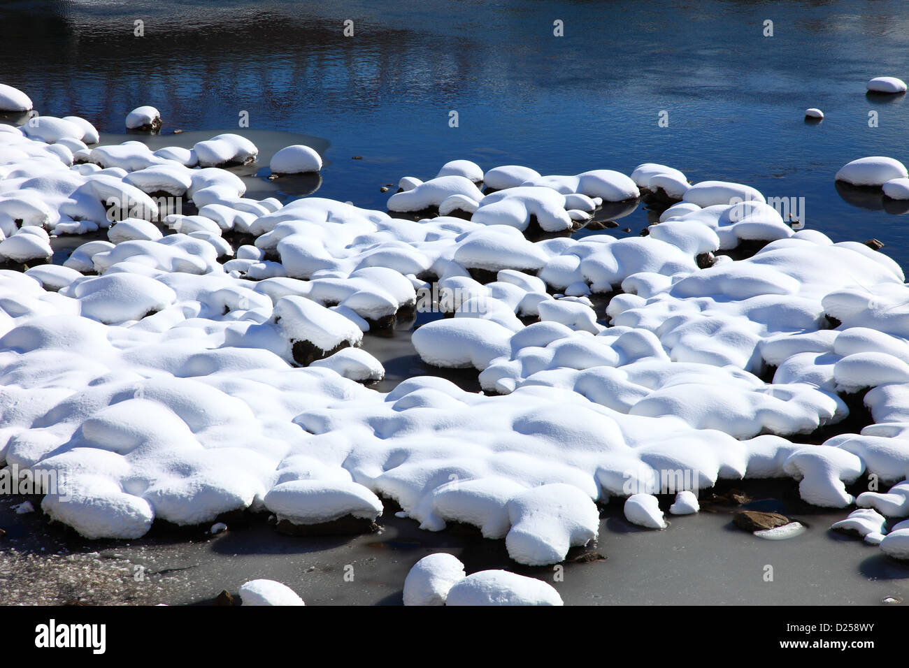 Snow at chikuma river hi-res stock photography and images - Alamy